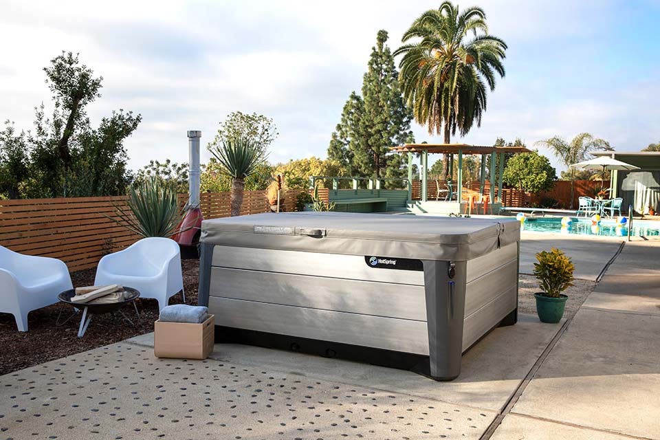 Hot Spring Highlife Envoy - Hot Tubs - Pioneer Family Pools