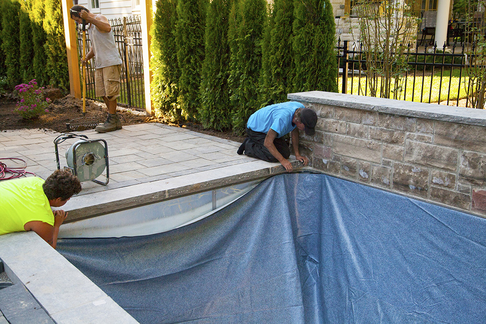 Liner Installation - Pioneer Family Pools